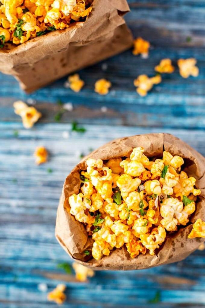 10-Minute Spicy Popcorn - Wendy Polisi