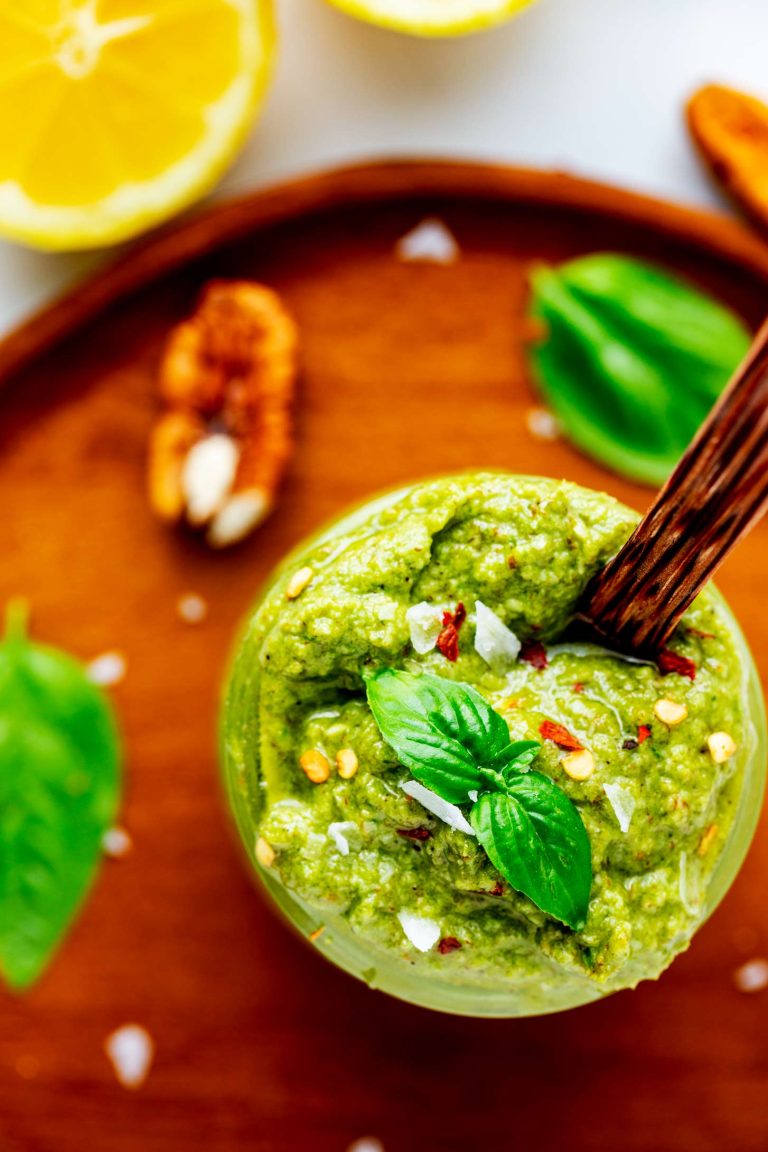 10-Minute Pesto without Pine Nuts - Wendy Polisi
