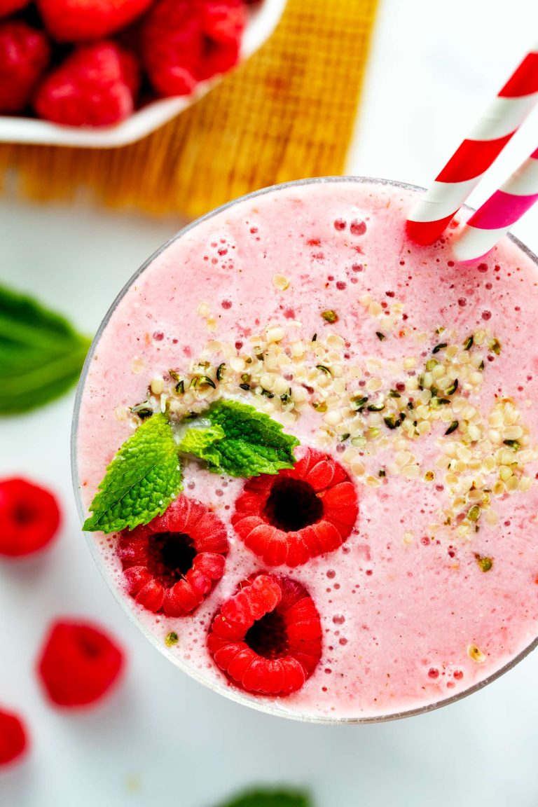 5-Minute Raspberry Smoothie - Wendy Polisi