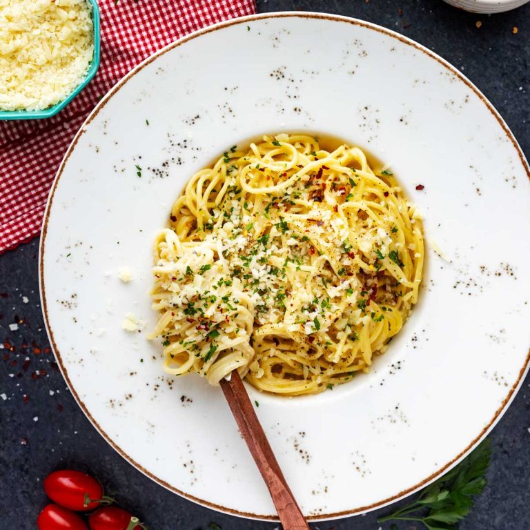 3-Cheese Spaghetti Recipe - Wendy Polisi